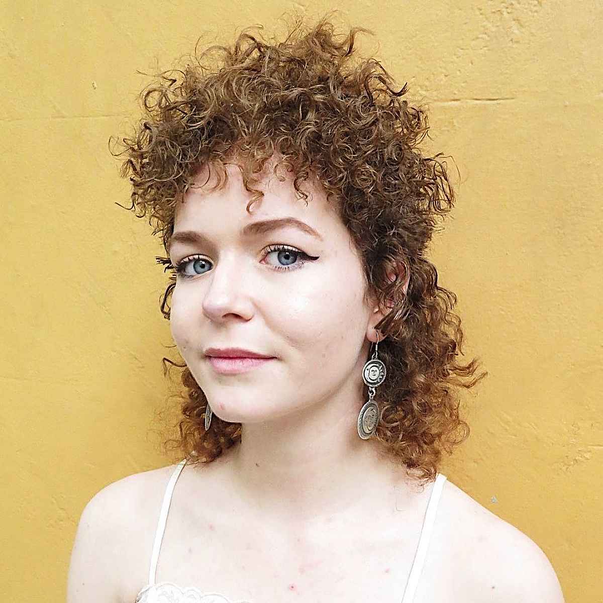 25+ Modern Curly Mullet Hairstyles for Girls in 2025 - Taper Fade