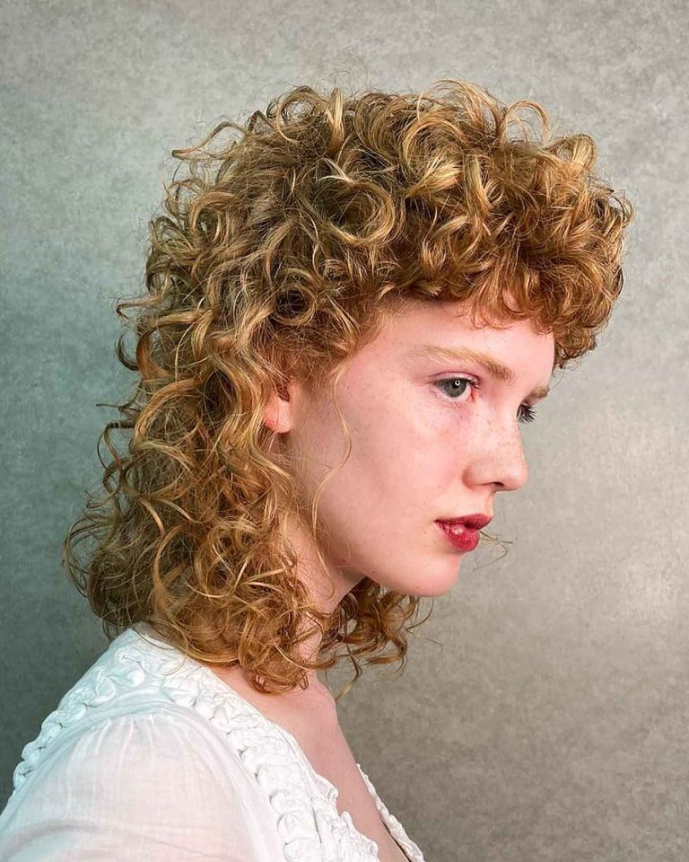 25+ Modern Curly Mullet Hairstyles for Girls in 2025 - Taper Fade
